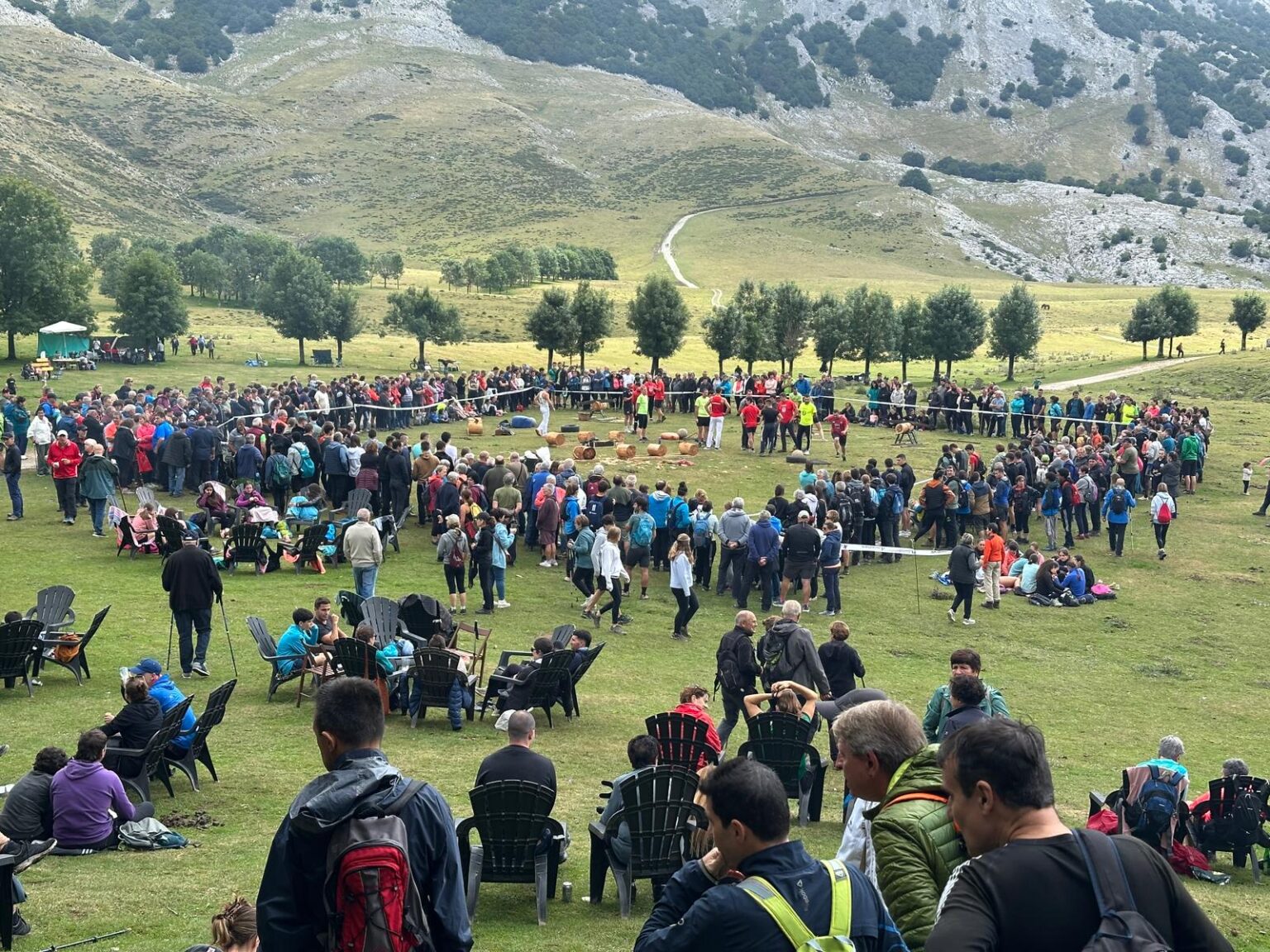 Urbiako zelaiak jendez bete dira San Inazio eguna ospatzeko : Goierriko ...